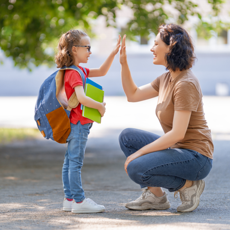 The Best Kindergarten Communication Folders: Daily or Weekly ...